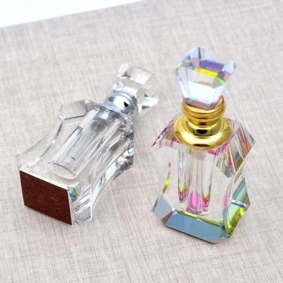 Cina Bottiglia di profumo di lusso cristallino vuoto con disegno personalizzato 1ml 2ml in vendita