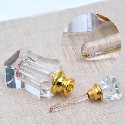 Cina Bottiglia di profumo di lusso cristallino vuoto con disegno personalizzato 1ml 2ml in vendita