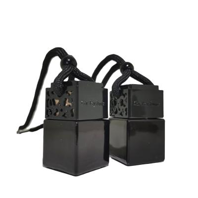 China 8ml Black Square Car Perfume Bottle with Wooden Lid for sale