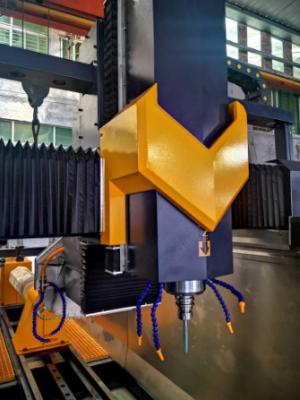 Chine High Precision 4 Axis CNC Column Carving Machine 7.5kw à vendre