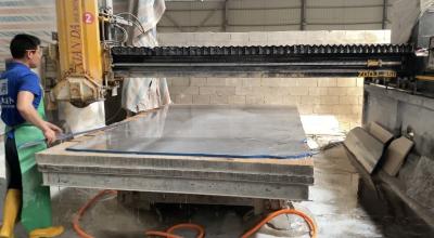 China Automatic Bridge Cutting Machine With Safety System AC Power Supply And 2200-2800mm Blade Diameter for sale