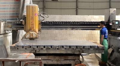 China Automatic Bridge Cutting Machine With Safety System AC Power Supply And 2200-2800mm Blade Diameter for sale