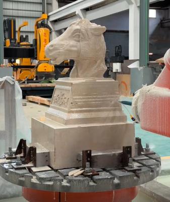 China 6-Axis CNC Robot Stone Cutting Machine with Interpolated Control and BT40 Spindle for Large-Scale Carving up to 3100mm for sale