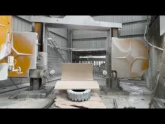 Compacte CNC-diamantdraad snijmachine 360° roterende as voor het snijden van precieze materialen