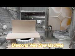 Macchina di taglio di filo di diamante CNC compatta con asse rotante a 360° per taglio di materiali precisi