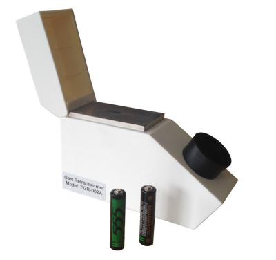 China Portable Gem Refractometer with CZ Testing Table and Testing Range of 1.35 - 1.85 factory