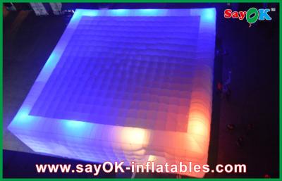 中国 大きいオックスフォードの布は屋外に膨脹可能にテントによって導かれる媒体の家 Laping 行きます 販売のため