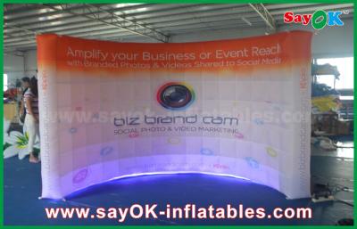 Cina La cabina di evento visualizza 3 x 1,5 x 2,3 m. Led Wall Inflatable Photobooth con stampa in vendita
