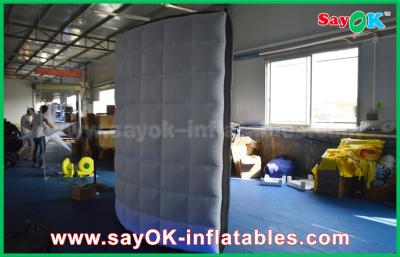 Cina Parete d'accensione principale gonfiabile nera/bianca Photobooth gonfiabile per l'evento di nozze in vendita