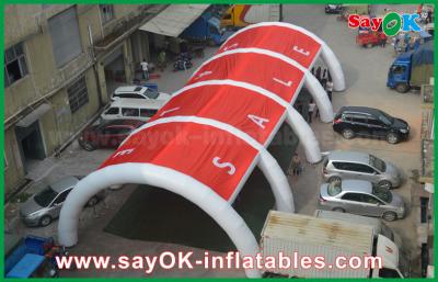 China Puerta inflable gigante roja y blanca de la tienda del aire para la exposición o el acontecimiento en venta