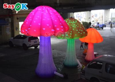 Cina Decorazione gonfiabile gigante rossa di evento di For Wonderland Party del modello del fungo in vendita