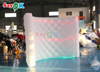 Cina Nuovo Attraente Led Parete gonfiabile gonfiabile LED Bianco Photo Booth Parete Per Evento in vendita