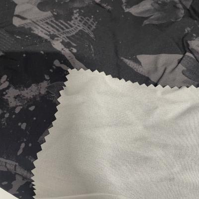 Cina 140GSM 92%P 8%SP tessuto di spandex a quattro vie in vendita