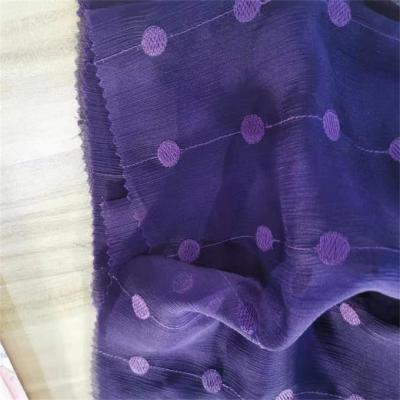 Cina solido chiffon di Crinckle del ricamo del tessuto del poliestere di 30dx30d 39gsm in vendita