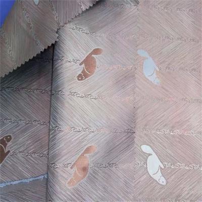 China Gesponnene feste Schaftmaschinen-Gewebe-Jacken des Polyester-77gsm, die 63X75D zeichnen zu verkaufen