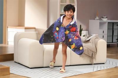 中国 印刷された帽子様式ポリエステル ビーチ タオル140x70CM 販売のため