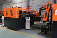 China 6 Cavity Automatic PET Blowing Machine 9000bph 2L Plastic Bottle Making Machine for sale