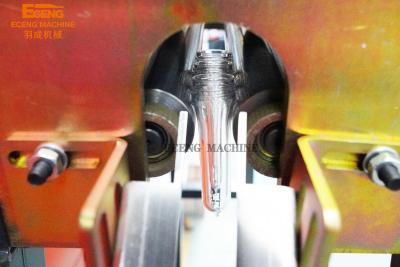 Cina Macchina di salto Eceng Q4500 della bottiglia dell'animale domestico di 3 cavità completamente automatico in vendita