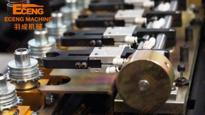 Cina Macchine di stampaggio automatiche a 4 cavità per la produzione di bottiglie da 2L 4000BPH in vendita