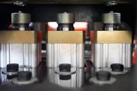 China SMC Plastic PET Bottle Making Machine 4500bph 2L DELTA PLC Control for sale
