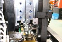 China 6000bph PET Bottle Blowing Machine 4 Cavity 2L Plastic Container Manufacturing Equipment for sale