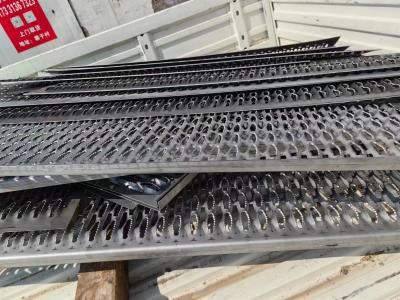 China Anti Slip Strip Safety Grating Stair Treads Factory Direct  Customizable for sale