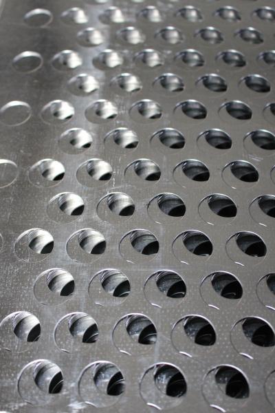 Quality 0.8mm Thick Perforated Aluminum Mesh Sheet Lightweight Durable for sale