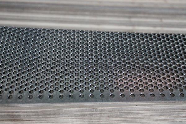Quality 1000×2000mm Galvanized Perforated Sheet Balcony Anti fall Matting for sale