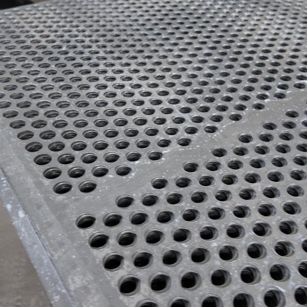 Quality 3mm Thickness Perforated Galvanized Steel Sheet For Sewer Filtration for sale
