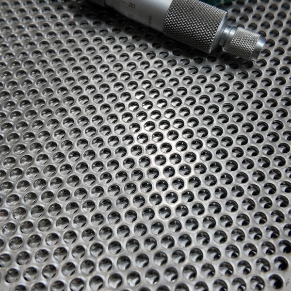 Quality 2.5mm Thick Galvanized Perforated Mesh for Balcony Protection for sale