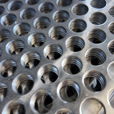 China 2.5mm Galvanized Perforated Steel Mesh Advertising Punching Plate for sale