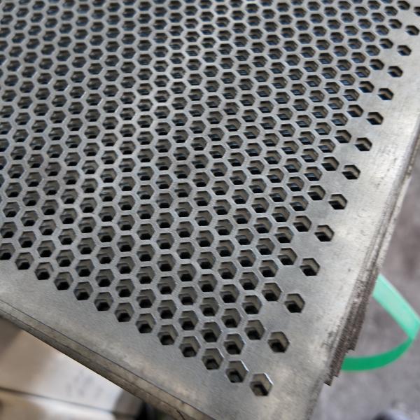 Quality Hexagonal Hole Decorative Perforated Metal Sheet Custom Thickness 0.5mm-3mm for sale