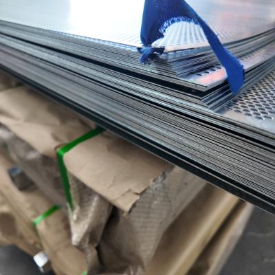China 1.5mm Thick Perforated Metal Sheet for Sidewalk Anti-Slip Floor Plate for sale