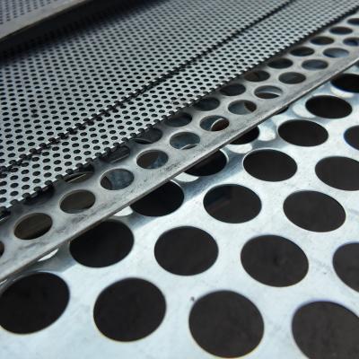 Quality 0.8mm Thickness Round Perforated Metal Sheet by Metal Punching Machine for sale