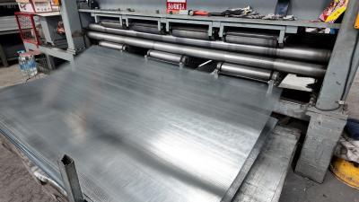 China Custom Size Aluminum Perforated Plate for Equipment Heat Dissipation Cover for sale