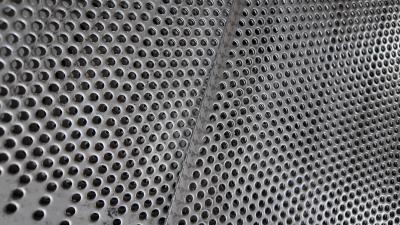 China Galvanized Perforated Mesh Plate Ventilation Anti-slip Punch Steel Sheet Cuttable for sale