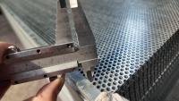 China 2mm Thick Round Hole Perforated Metal Mesh Sheet 1.22x2.44m Steel Stainless Steel for sale