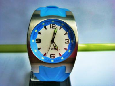 Cina l'orologio analogico di affari degli uomini rotondi di stile con il modello resistente XL dell'acqua del movimento 10ATM del Giappone in vendita