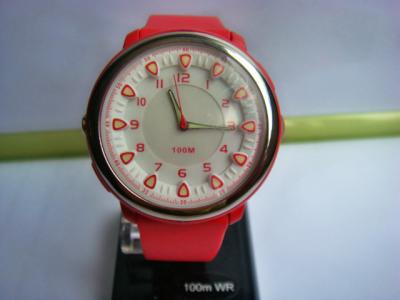 Cina L'orologio analogico degli uomini sportivi rossi con la luce di EL/orologi analogici del maschio LED in vendita