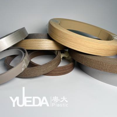 China Fashionable Waterproof Wood Veneer Edge Banding PVC Flexible Edge Banding 11 Colors for sale