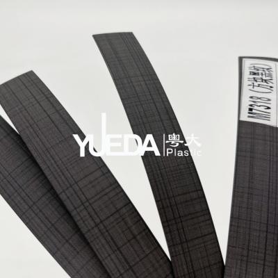 China Yueda Woodgrain Chrome PVC Edge Banding Tape for MDF Board Panel /Wood Grain Edge Banding Matt Finish for Long-lasting-M7318 for sale