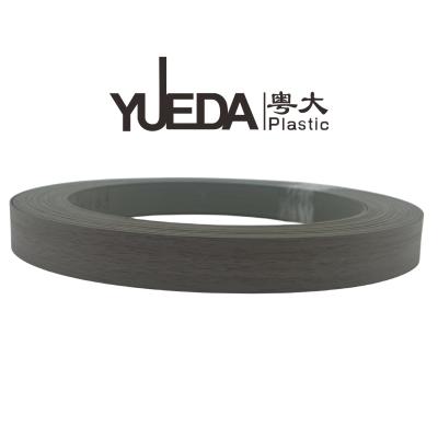 China SGS Certified PVC Edge Band Tape Plastic Edge Banding Tape Water Resistance M8292 for sale