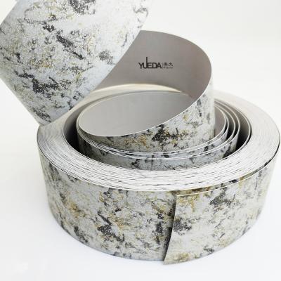 中国 YUEDA プラスチックエッジ/シールストリップ（モデルA0155）：高靭性、折り曲げに強く、鮮やかな印刷パターンと耐スクラッチ性 販売のため