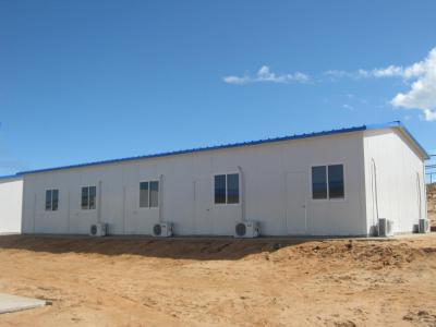 China Movable Modular Prefabricated Accommodation Units With Sandwich Panel Wall for sale
