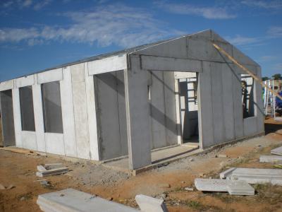 China Lightweight Durable Concrete Prefabricated House For Permanent Living for sale
