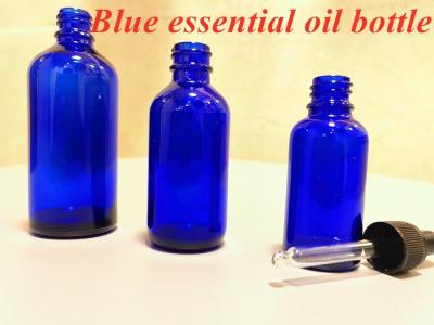 Cina 30 ml 50 ml 60 ml Bottiglia cosmetica vuota rotonda piccola Blu trasparente olio essenziale Vetro gocciolante Bottiglia vetro in vendita