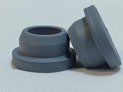 Cina 13mm 20mm 32mm Grigio Medicale Liofilizzazione Tappo di gomma butila per vetro Vial per iniezione Bottiglia per infusione in vendita