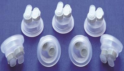 Cina Bottiglia per infusione medica da 32 mm Non PVC Soft Bag PP Double Foldable Infusion Cap Bottiglia per infusione medica PP Cap in vendita