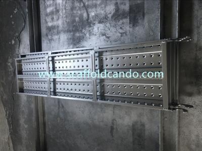 China Working platform with hooks match Ringlock Cuplock Frame system 1800mmL 1829mmL 2400mmL scaffold glavnized catwalk for sale