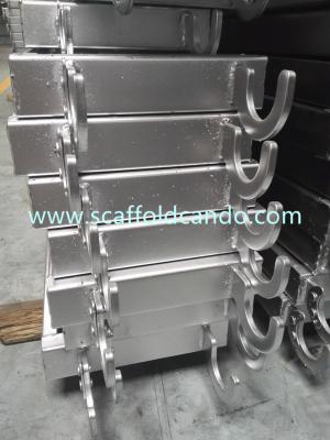 China 0.9-1.8mm thickness scaffolding galvanized catwalk working platform with hooks hook planks steel board with 43 50mm hook for sale